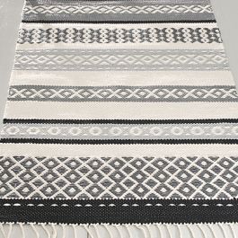 Free pattern: Folk Dance Rug | Lankava Yarn House