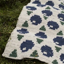 Free Pattern: Molla Mills Crochet Bilberry Rug | Lankava Yarn House