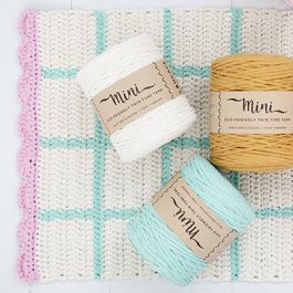 Free Pattern: Molla Mills Beachy Beach Rug | Lankava Yarn House