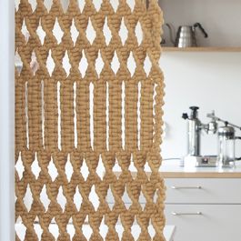 Free Pattern: Narrow Macramé Wall Hanger | Lankava Yarn House
